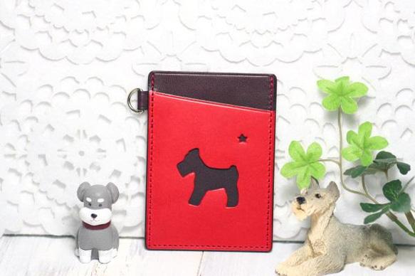 パスケース（犬・赤×濃い紫）シュナウザー・テリア パスケース・定期入れ なないろレザークラフト 通販 13598347｜Creema(クリーマ)