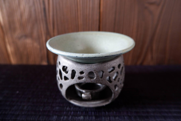 【sold】黒彩アロマポット青皿1 ディフューザー・アロマポット 陶房 然庵 通販｜Creema(クリーマ) 13640239