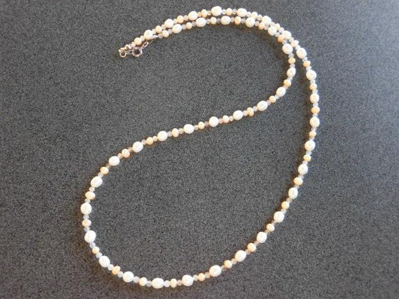 【sale】ムーンストーン×淡水パールの1連ネックレス N101￥3820→￥1910 ネックレス・ペンダント KAZEYA－かぜやー 通販 13643378｜Creema(クリーマ)