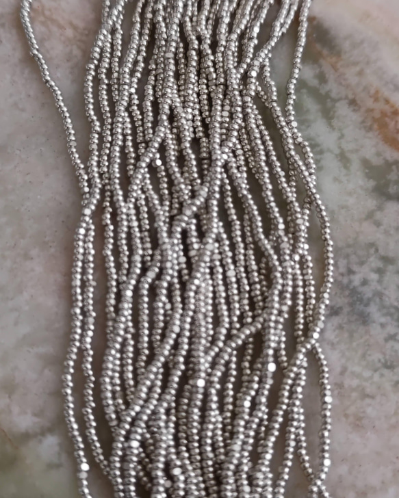 オートクチュール刺繍 チェコ製ビーズ メタリックシルバー シャーロット 13/0サイズ（特小） ビーズ Perles de fleurs 通販 ...