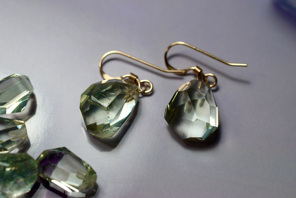 P17 可愛い 14kgf 14kゴールドフィル大粒 天然 グリーン 緑 アメシスト アメジス ピアス ゆらゆらピアス ピアス（フープ） mika-Jewelry 通販 13772441 ...