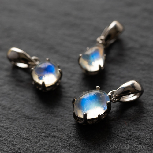 新作WEEK2022】ブルームーンストーン ペンダントトップ（ネックレス