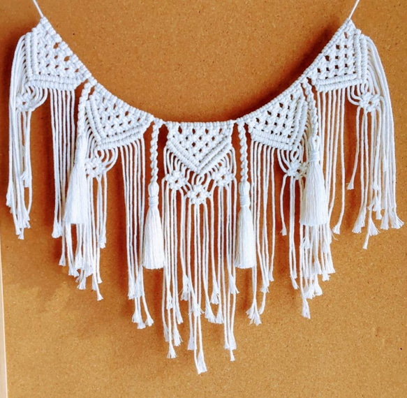 マクラメガーランドタッセル ガーランド SORAの部屋 通販｜Creema(クリーマ) 13839418