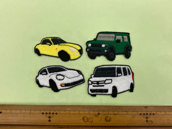 コンパクトカー刺繍ワッペンセット【アイロン接着タイプ】 ワッペン・アップリケ さーちゃんの刺繍 通販 13906103｜Creema(クリーマ)