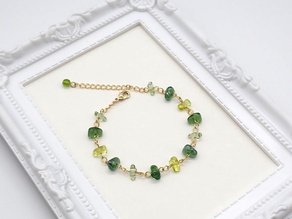 さざれビーズブレスレット ブレスレット ふかふか工房 通販｜Creema(クリーマ) 13961352