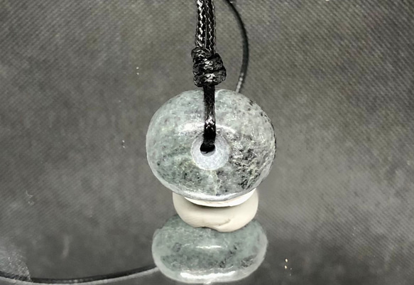 翡翠古美大玉珠 ネックレス・ペンダント ケンちゃんの天然石工房 通販 14100083｜Creema(クリーマ)