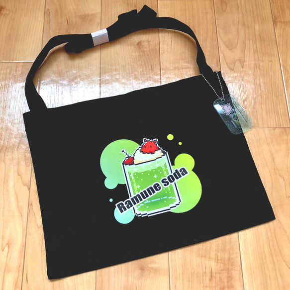 ラムネソーダ 内ポケット付きサコッシュ サコッシュ ユイノ 通販 14101306｜Creema(クリーマ)