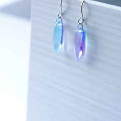 d79-S35【パープルブルーグラデ】夏の青シリーズ、チェコダガーのシンプルピアス（パーツ変更可能） ピアス（フック・チェーン） DROP... 通販 14114647｜Creema(クリーマ)