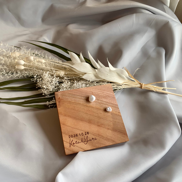 【記念日とお名前を刻印】100％国産ケヤキのリングピロー／rpk01 リングピロー Bellwedy 通販 14256579｜Creema(クリーマ)