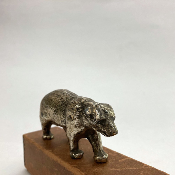 アンティーク鉄のフィギュア しろくまのオブジェ bear figure イギリス おきもの John Hill その他素材 cocon 通販 14528264｜Creema(クリーマ)