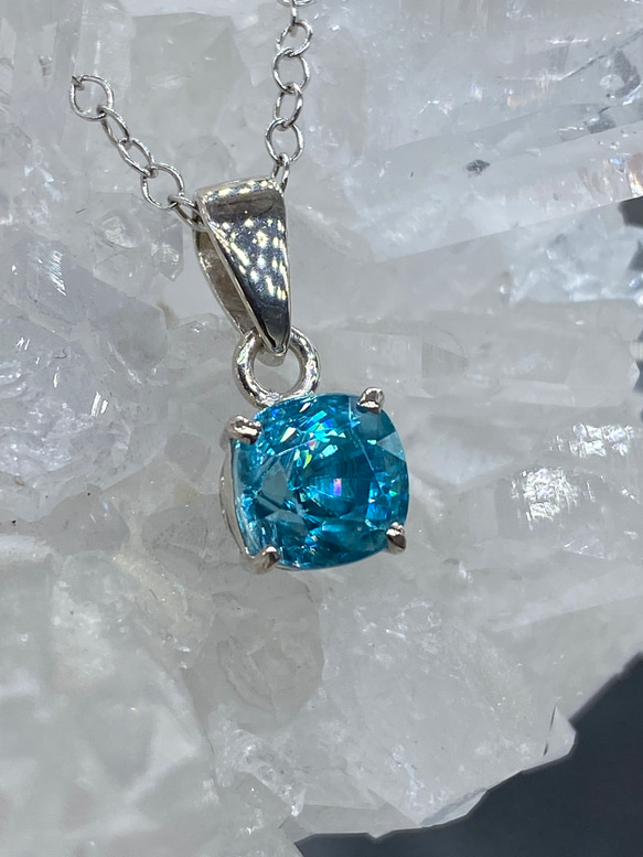 大粒°˖ (⁰ ⁰) ˖°天然ブルージルコンC（2.89ct ）のネックレス ネックレス・ペンダント らん 通販｜Creema(クリーマ)