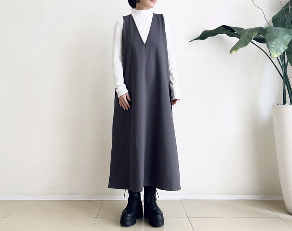 スウェット素材♪VカットAラインジャンパースカート（Dark Grey） ワンピース Oriental Plus + 通販 14568898 ...