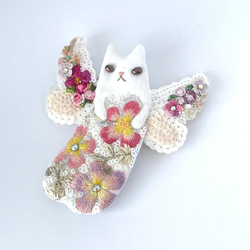 デコレーション chat angel 刺繍ブローチ ブローチ atelier HASU 通販 14571029｜Creema(クリーマ)