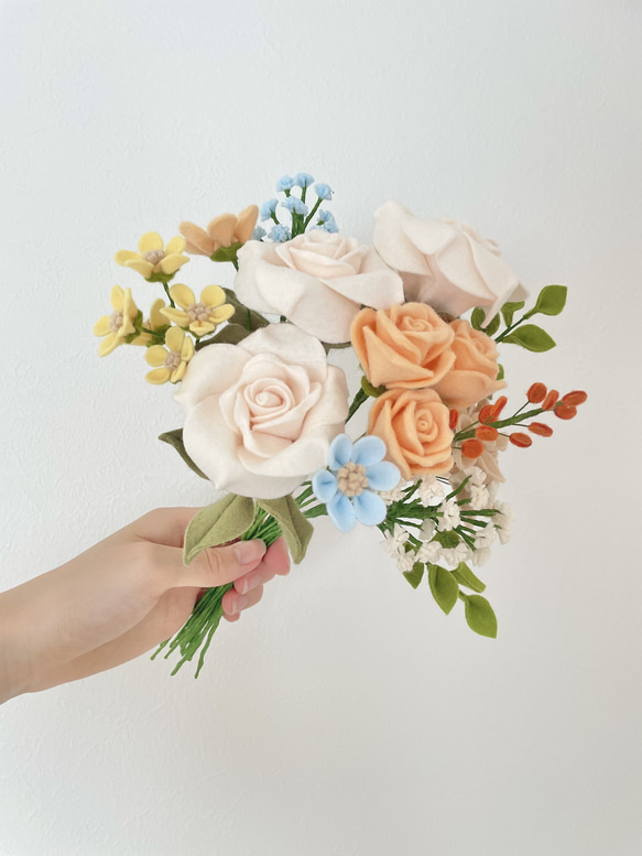 フェルトフラワーアレンジ〜summer orenge rose〜 スワッグ heartthrob_flowers 通販｜Creema(クリーマ ...