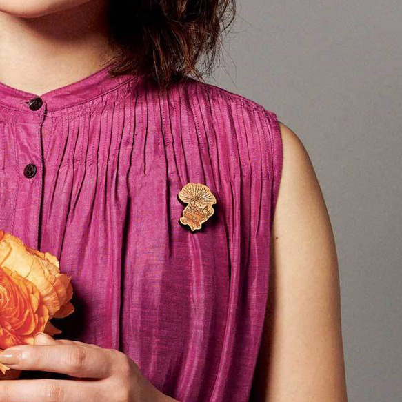 【木tch】クルミの木・ブローチ fluffy trip / ふわふわの旅 ブローチ 木tch 通販 14595234｜Creema(クリーマ)