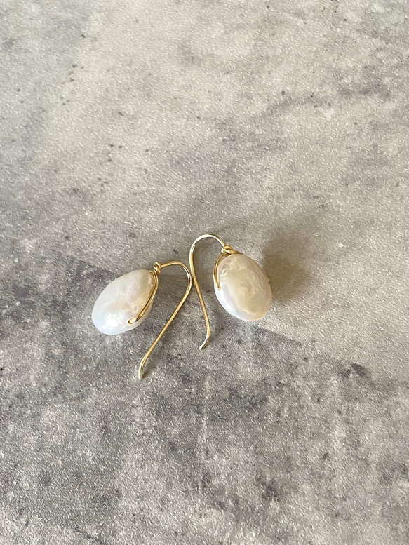 淡水パール シンプルピアス 14kgf コインパール ピアス（フック・チェーン） marjoram 通販 14611651｜Creema(クリーマ)
