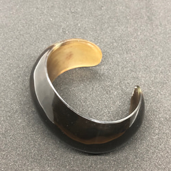 バッファローホーン バングル 黒 バングル・リストバンド Catty 通販 14618916｜Creema(クリーマ)