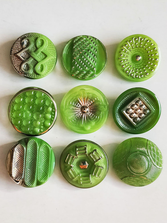 Czech9 黄緑色｜チェコ Vintageガラスボタン 18mm 9個セット Nr.cz366 ボタン ハニーサックルローズ 通販 ...