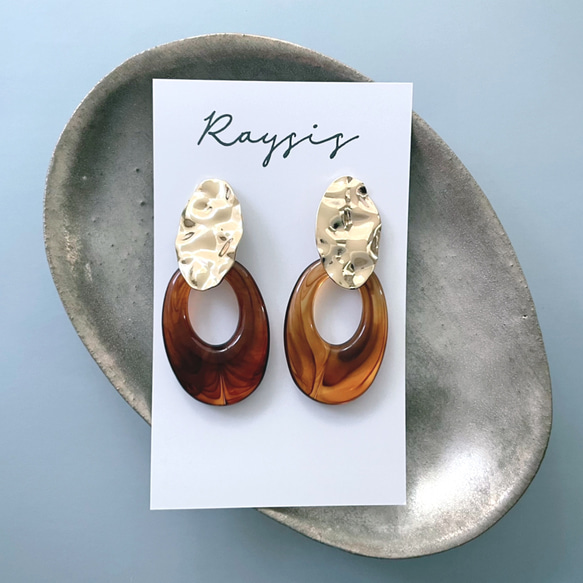 【Raysis Tokyo】オーバルゴールド×べっ甲カラー くすみパープル秋色ピアス ピアス（スタッド・一粒） Raysis Tokyo 通販 ...