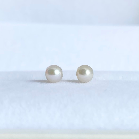 《14kgf》3㎜ あこや真珠 ベビーパール ピアス / イヤリング ピアス（スタッド・一粒） Asny 通販 14673098｜Creema(クリーマ)