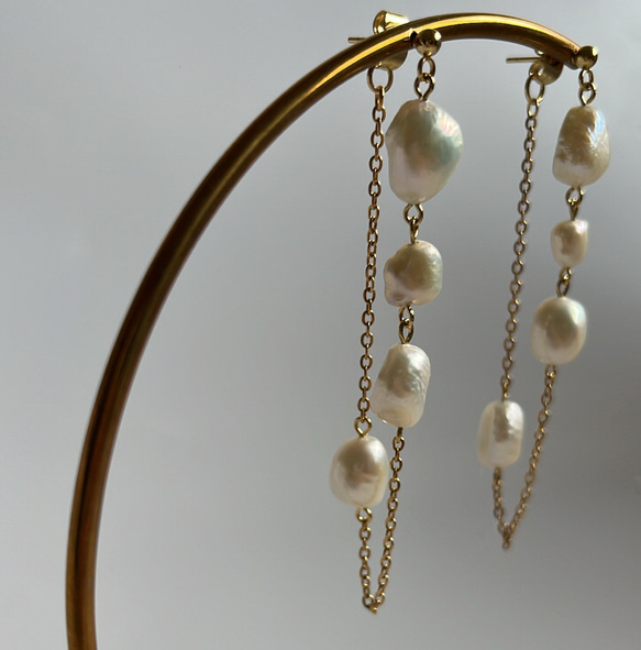chain perl pierce/earring ＊ 淡水パール パールピアス 揺れるピアス ロングピアス きれいめ ピアス（その他 ...