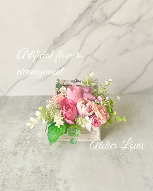 送料無料⭐️チューリップとカーネーションのトランクボックスアレンジ アートフラワー Atelier Lucent 通販｜Creema(クリーマ) 14692962