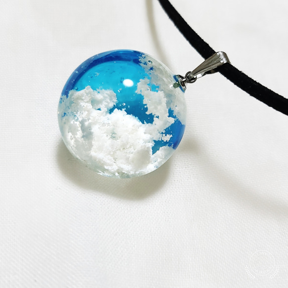 大空と雲 ネックレス・ペンダント カメレオン 通販 14702953｜Creema(クリーマ)