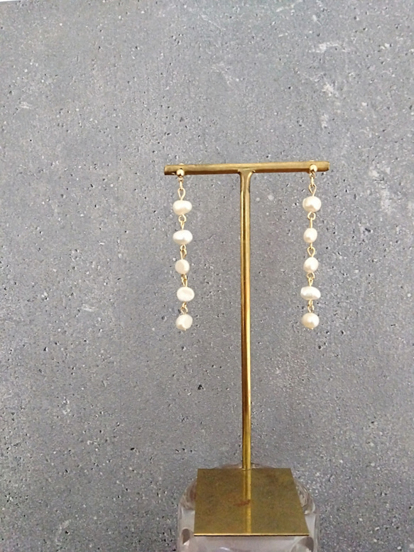 送料無料☆淡水パール贅沢5連イヤリング イヤリング・ノンホールピアス ameri ameri 通販 14725619｜Creema(クリーマ)