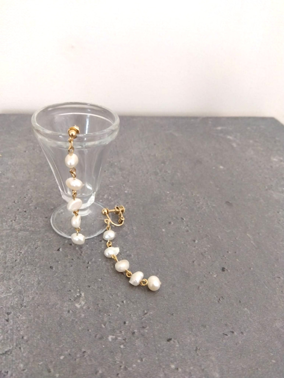 送料無料☆淡水パール贅沢5連イヤリング イヤリング・ノンホールピアス ameri ameri 通販 14725619｜Creema(クリーマ)