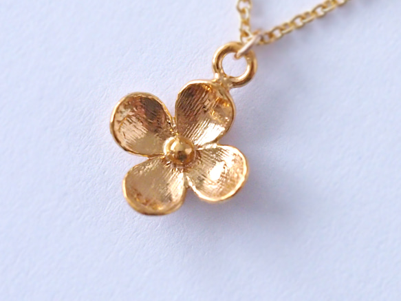 送料無料【24KGP（SV925）/14kgf】花フラワー ネックレス（40cm） ネックレス・ペンダント BENIR Accessoires 通販 14742442｜Creema(クリーマ)