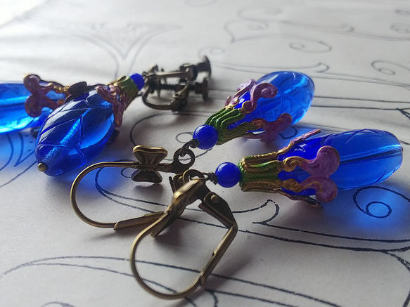 ヴィンテージ サファイアBlue／藤色Purple-flower-キャップ リボンピアス（イヤリング） ピアス（フック・チェーン） ブルー ...