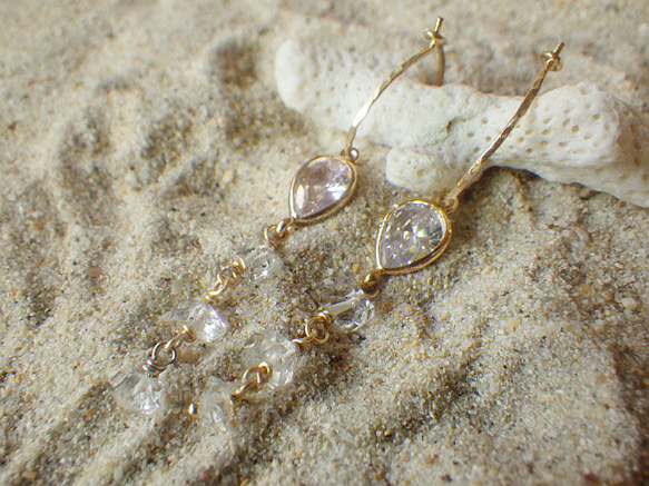 *14kgf*Ice Drop Hoop 氷の連なりフープピアス☆ジルコニア☆ハーキマークウォーツ ピアス（フープ） Mermaid Cottage 通販｜Creema(クリーマ)