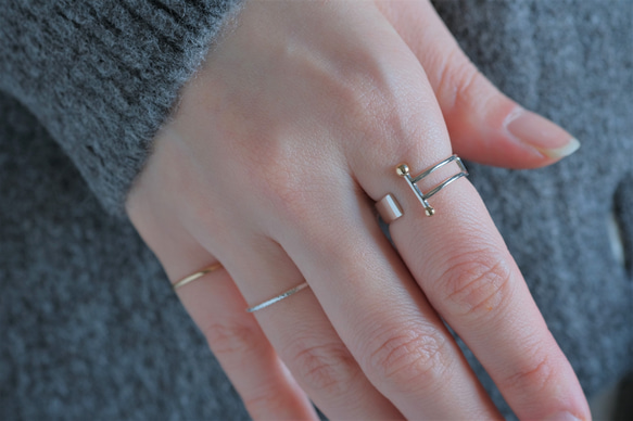K10YG×silver925 "double point ring"コンビカラーリング 10金 シルバー 指輪・リング Nuna 通販 ...