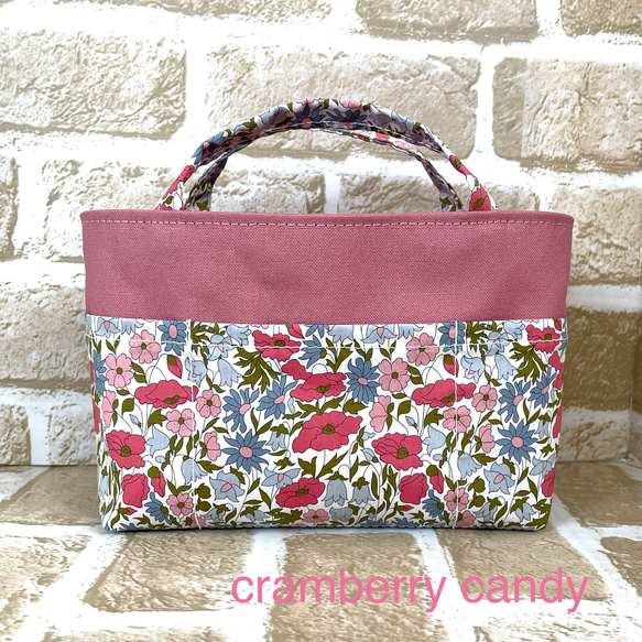 リバティプリントのコンパクトなバッグインバッグ 〈Sサイズ〉ピンク系 p34 トートバッグ cramberrycandy 通販 14856602｜Creema(クリーマ)