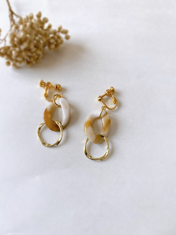 べっこう×ゴールドリングイヤリング イヤリング・ノンホールピアス tetote 通販｜Creema(クリーマ)
