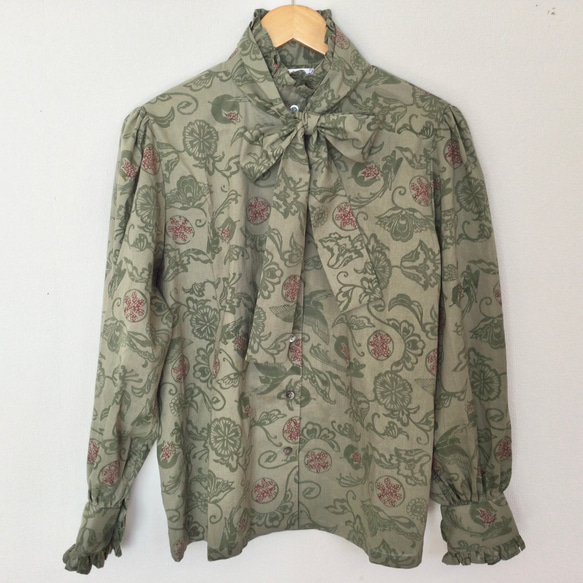 型染 ボウタイブラウス ボタンインコと柘榴 GR ブラウス 型華 通販 14866608｜Creema(クリーマ)