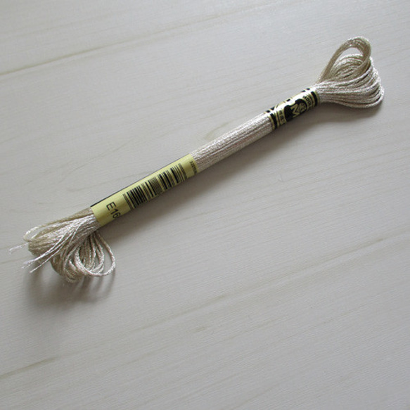 フランス DMC ライトエフェクト糸 E168 糸・ミシン糸 avoir du coeur 通販 14882925｜Creema(クリーマ)