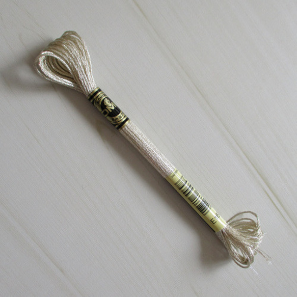 フランス DMC ライトエフェクト糸 E168 糸・ミシン糸 avoir du coeur 通販 14882925｜Creema(クリーマ)