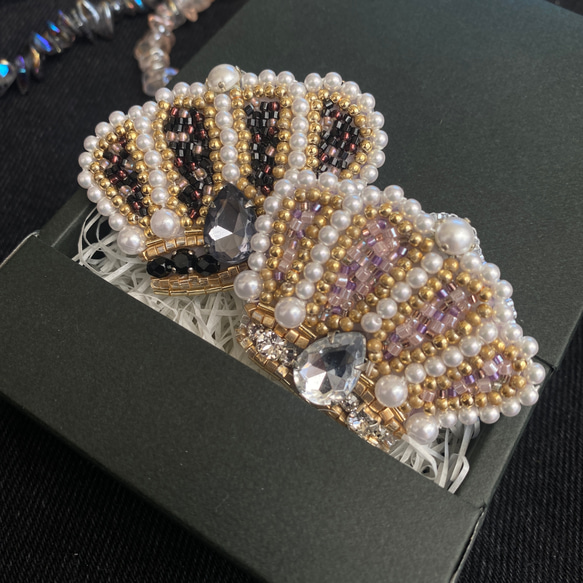 Crown ブローチ Bewitching Queen 通販 14892338｜Creema(クリーマ)