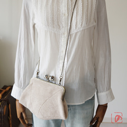 ばあば作☆キラキラ☆アクリルビーズのスクエアビーズバッグ（Savannah・1797） クラッチバッグ SHOP2155 通販｜Creema(クリーマ)