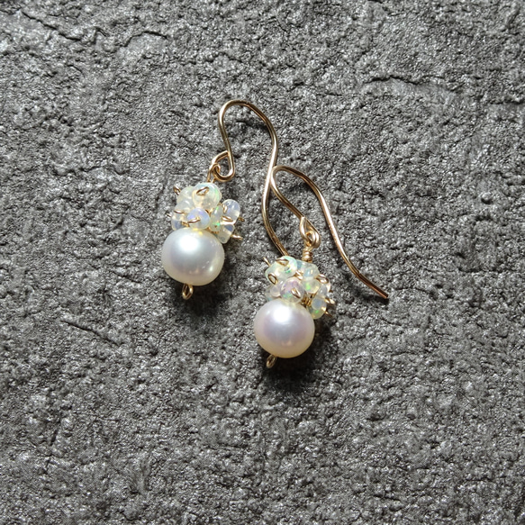 14kgf エチオピアンオパールと淡水パールのピアス ピアス（その他） Simple+ 通販 14918078｜Creema(クリーマ)