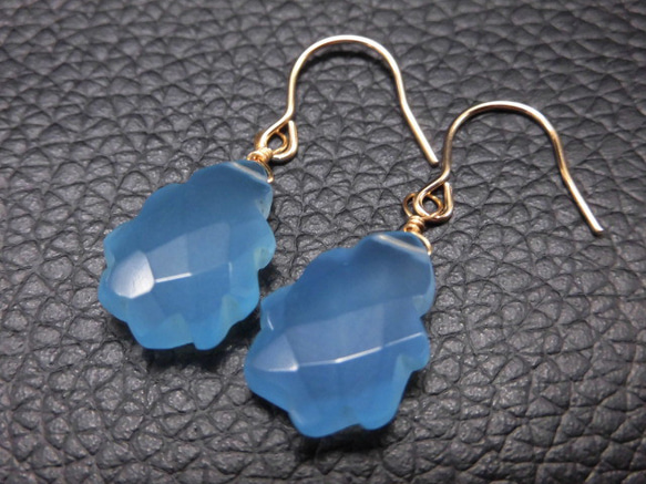 【SALE】【14kgf】ツリー型カルセドニーの1粒ピアス B5￥1500→￥750 ピアス（フック・チェーン） KAZEYA－かぜやー 通販 14924124｜Creema(クリーマ)