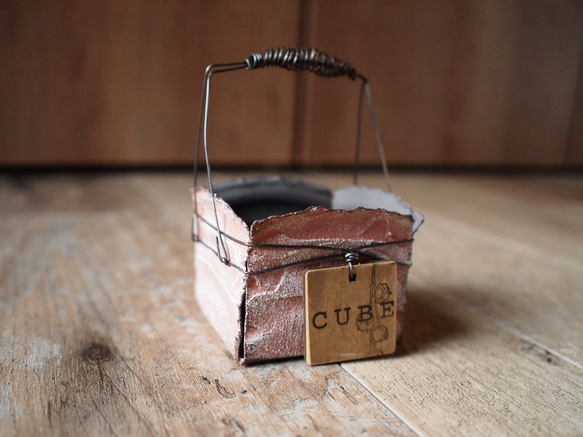 CUBE缶/ブリキワイヤーカゴ/リメイク鉢/プランター/リメ缶 ctr013 一輪挿し・花瓶・花器 TENUM 通販 14981874 ...