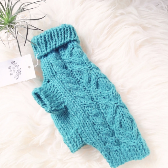 S183犬 猫用手編みセーター アラン模様 ペット服・アクセサリー やっちゃん 通販 14986397｜Creema(クリーマ)