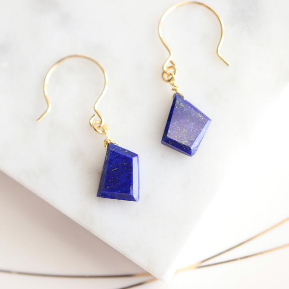 ラピスラズリのピアス ピアス（フック・チェーン） kawasei 通販 15000110｜Creema(クリーマ)