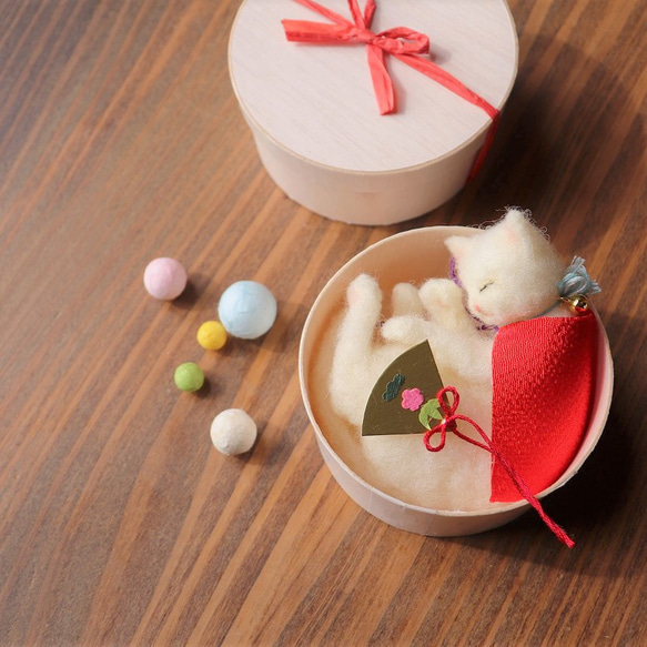 送料400円★ひな 小箱ねこ★ Φ10cm 羊毛フェルト 上杉こまめ 通販 1500263｜Creema(クリーマ)