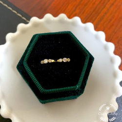 Sv925純銀製 2色展開 繊細 3粒CZダイヤ ミニフープピアス K18 YC3781 ピアス（フープ） cissylady.com 通販 15004653｜Creema(クリーマ)