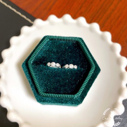 Sv925純銀製 2色展開 繊細 3粒CZダイヤ ミニフープピアス K18 YC3781 ピアス（フープ） cissylady.com 通販 15004653｜Creema(クリーマ)