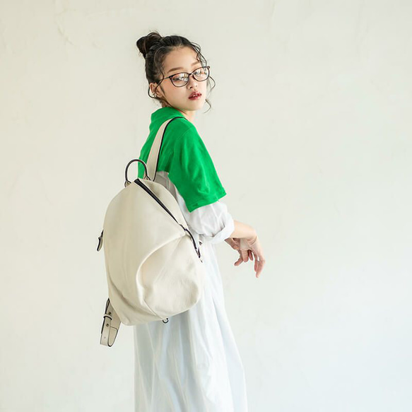 柔らかい本革 リュック A4 大容量 通勤 通学 ブラック金具 アイボリー HAYNI [alba-2d-blkiv] リュック・バックパック HAYNI 通販 15024281｜Creema ...