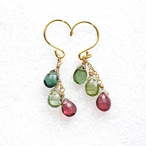 ピアス☆宝石質 ミックストルマリン・E ピアス（フック・チェーン） サルサパリラ 通販 15029405｜Creema(クリーマ)